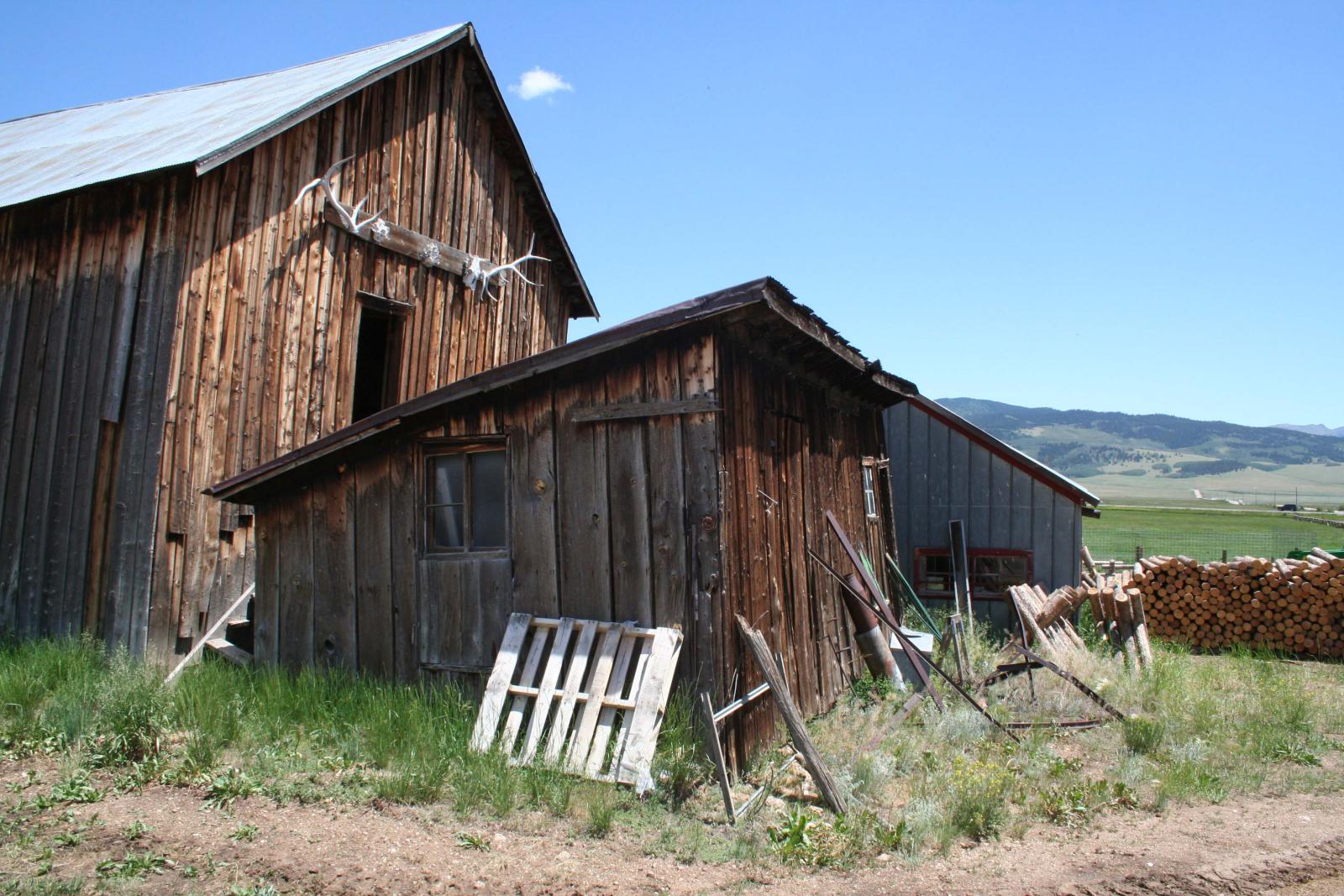 Reclaimed Barn Siding & Snow Fence from Reclaimed Wood | Ward Hardwood ...